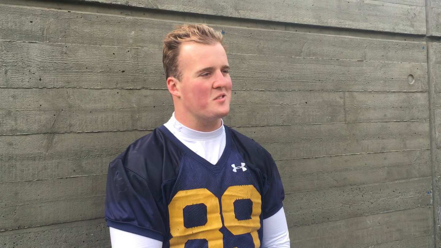 Can Evan Weaver break the NCAA tackle record? - Sports Illustrated Cal ...