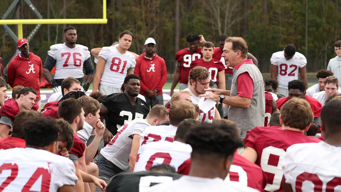 2020 Alabama Crimson Tide Roster - Sports Illustrated Alabama Crimson ...