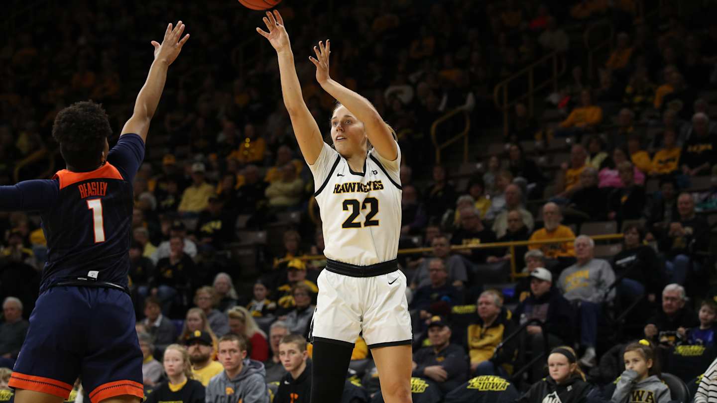 Doyle Receives Big Ten Player Of The Week Award - Sports Illustrated ...
