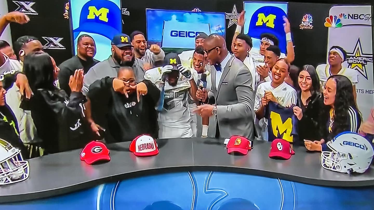 Darion Green-Warren Goes Blue - Sports Illustrated Michigan Wolverines ...