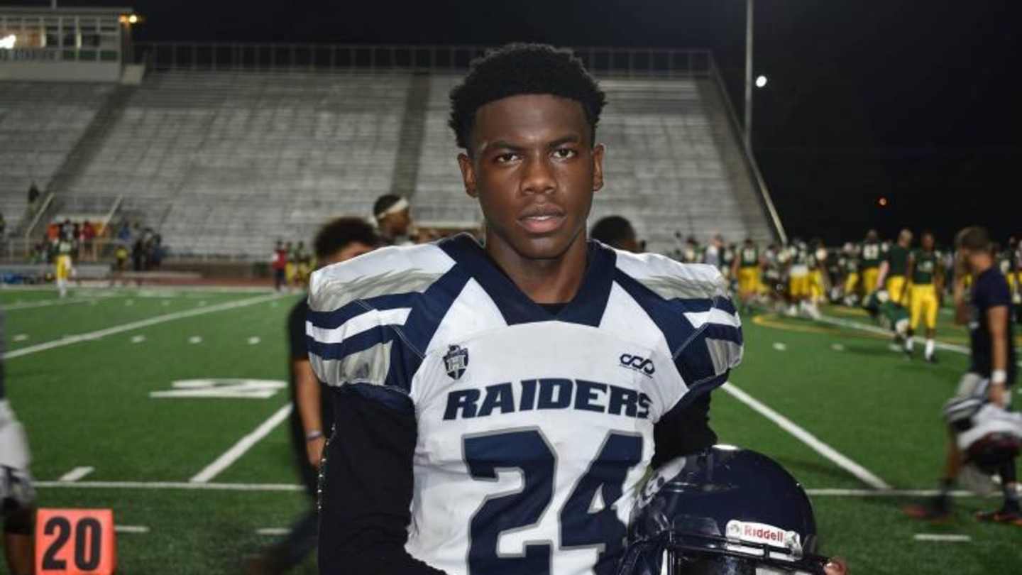 Dekelvion Beamon becomes the first verbal commit for Oklahoma State in ...