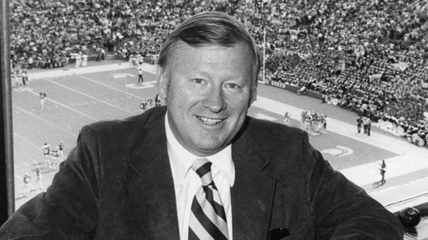 Former Michigan State Athletics Director Joe Kearney Passes Away ...