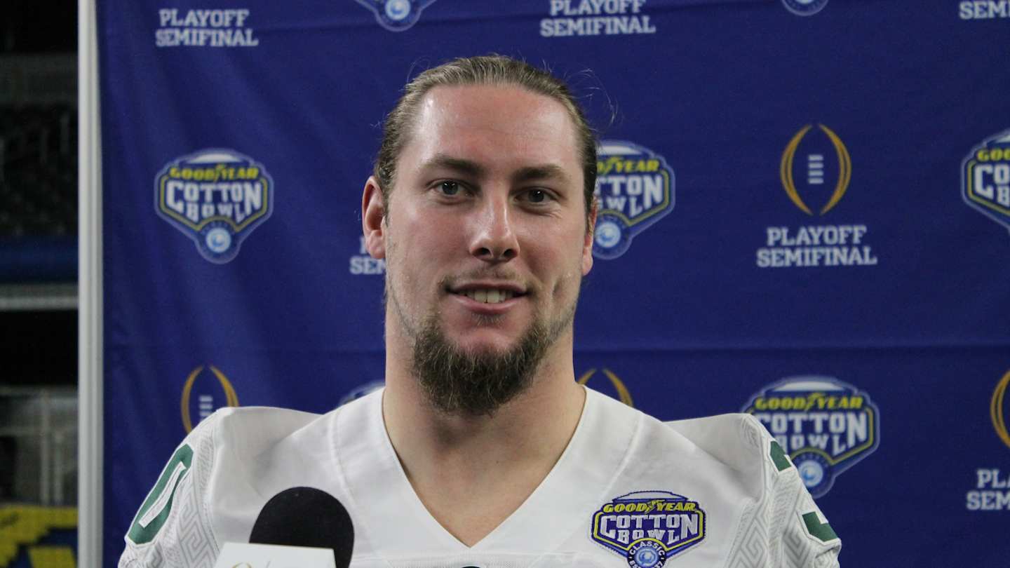 Spartan Middle Linebacker Riley Bullough Leading the 2016 Spartans Back ...