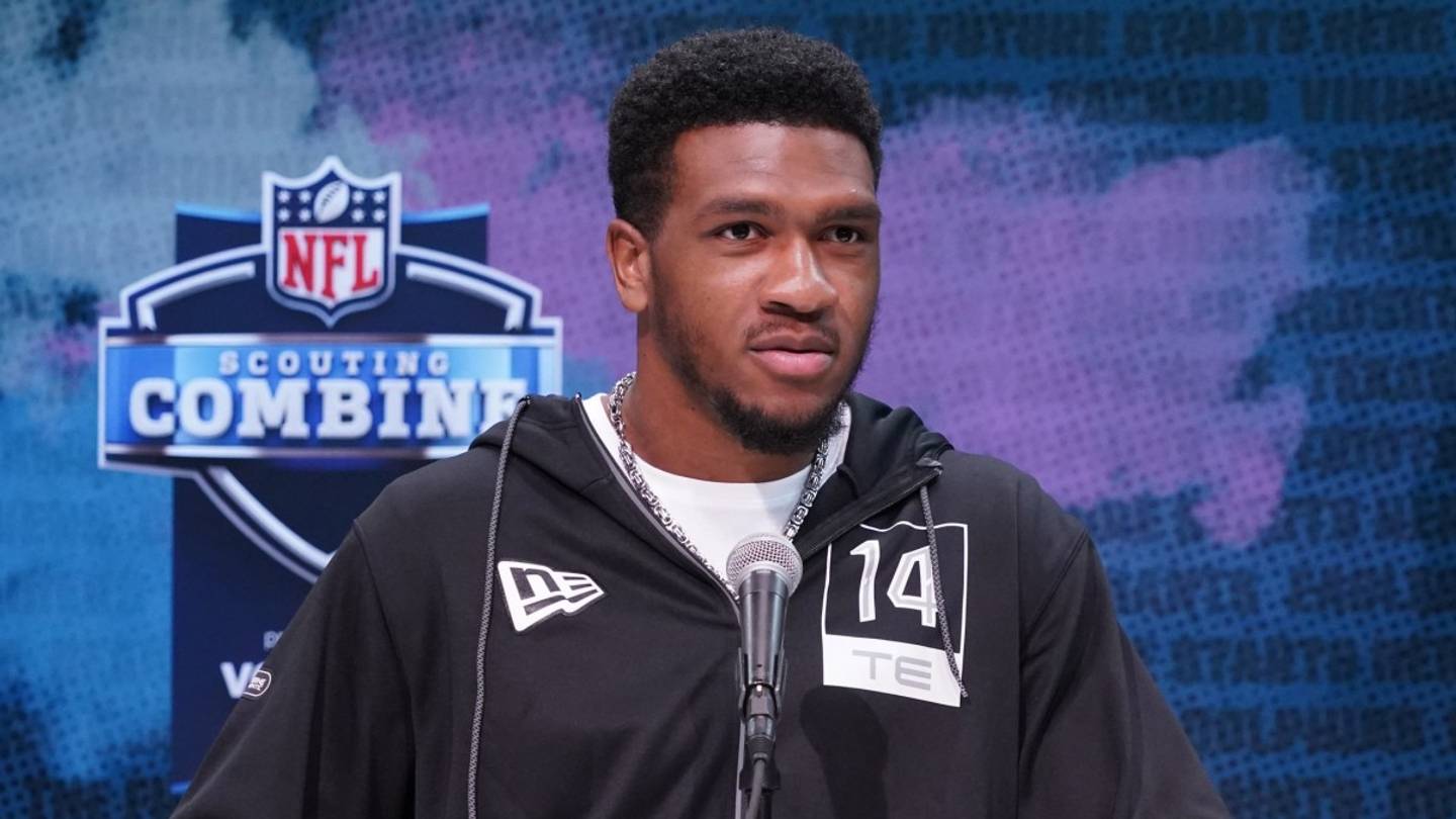 Las Vegas Raiders Profile: Wide Receiver Bryan Edwards - Sports ...