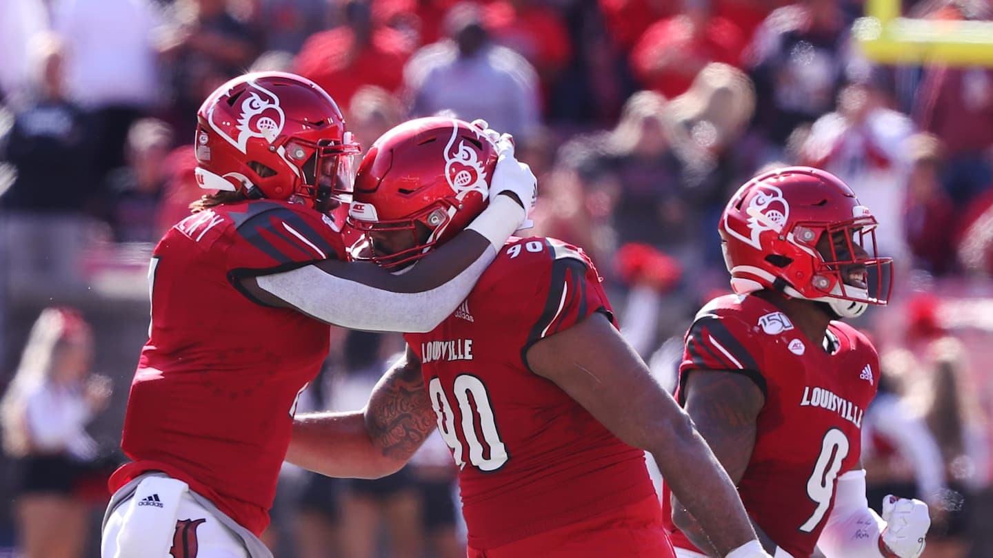 Jared Goldwire and Tabarius Peterson leading defensive line - Sports ...