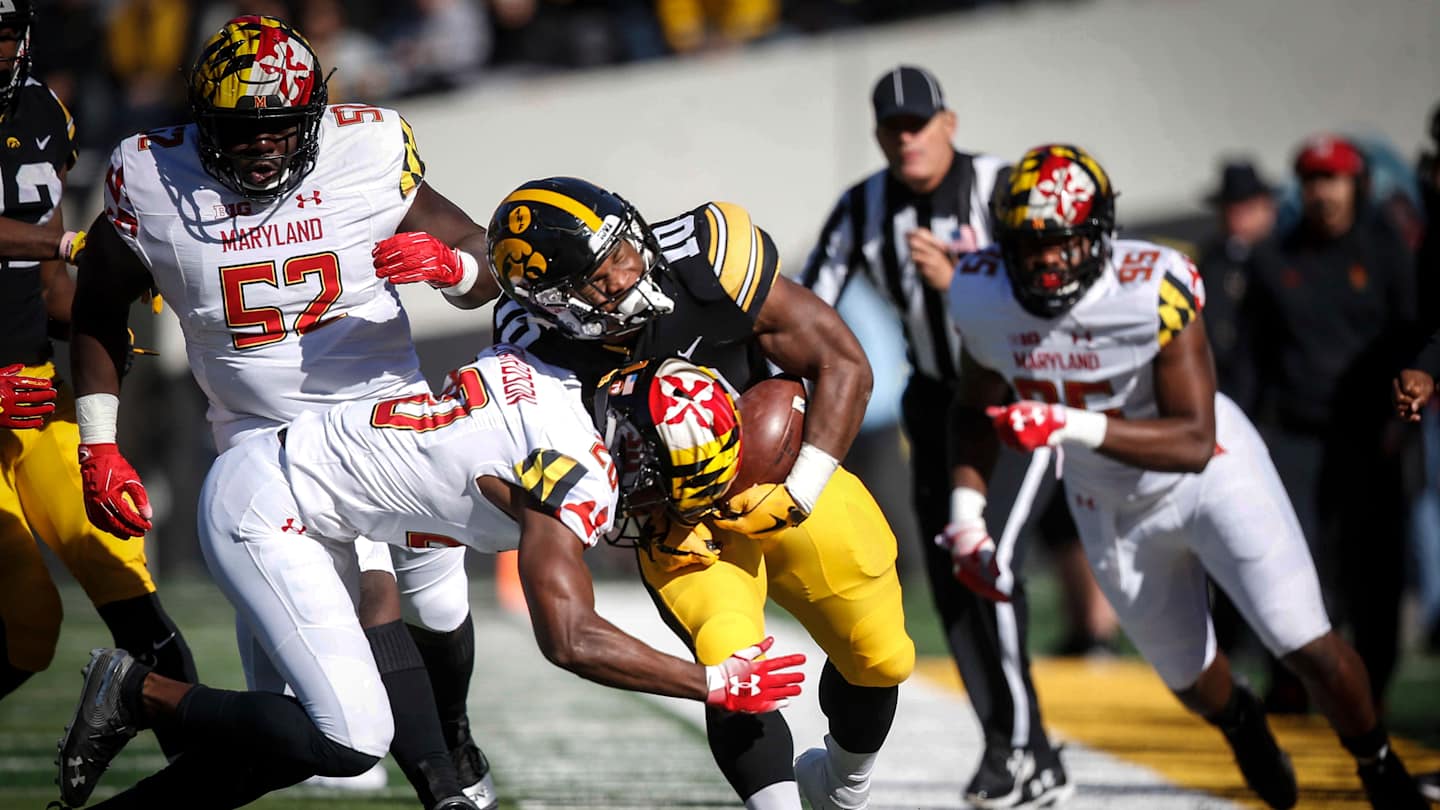 Hoke Breaks Down Depth, Three Defensive Leaders and Points of Emphasis ...