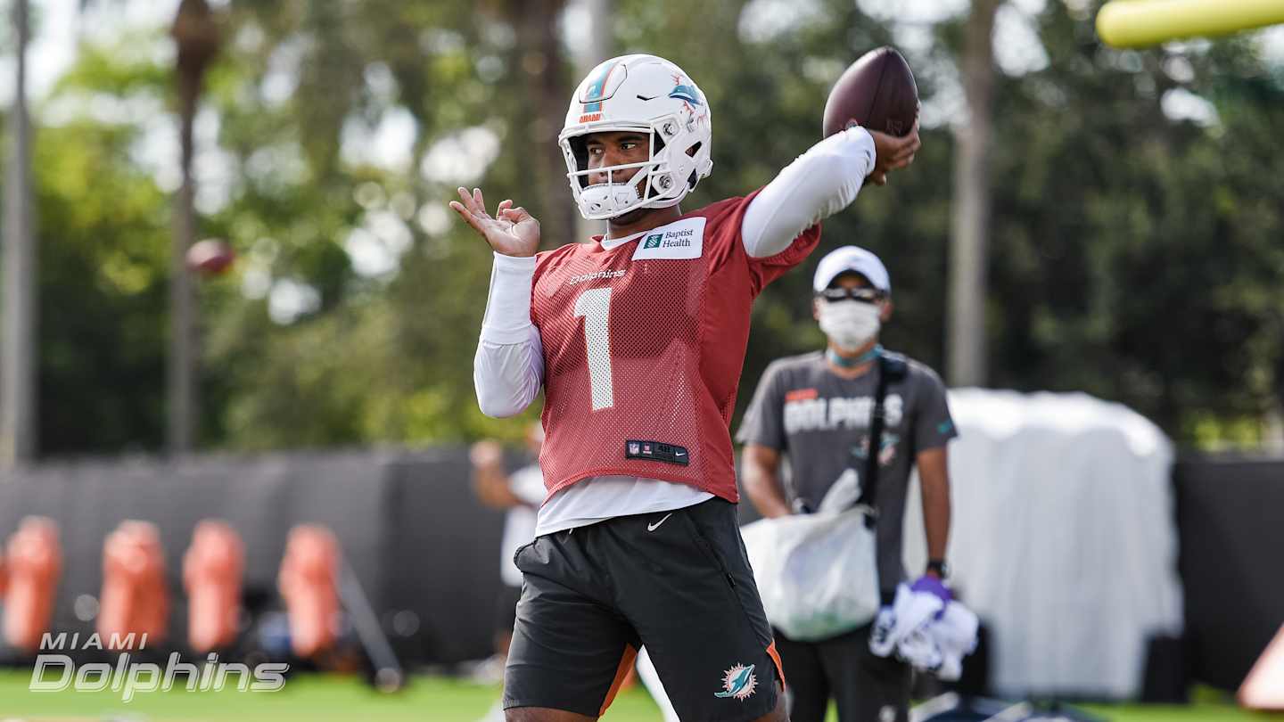 Number 1 and the Three Dolphins Who Wore It Best - Sports Illustrated ...