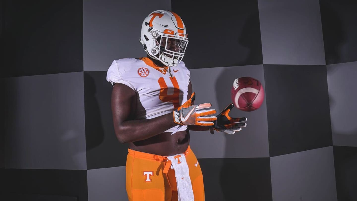 Tennessee Vols Freshman Reginald Perry Makes Position Change Heading ...