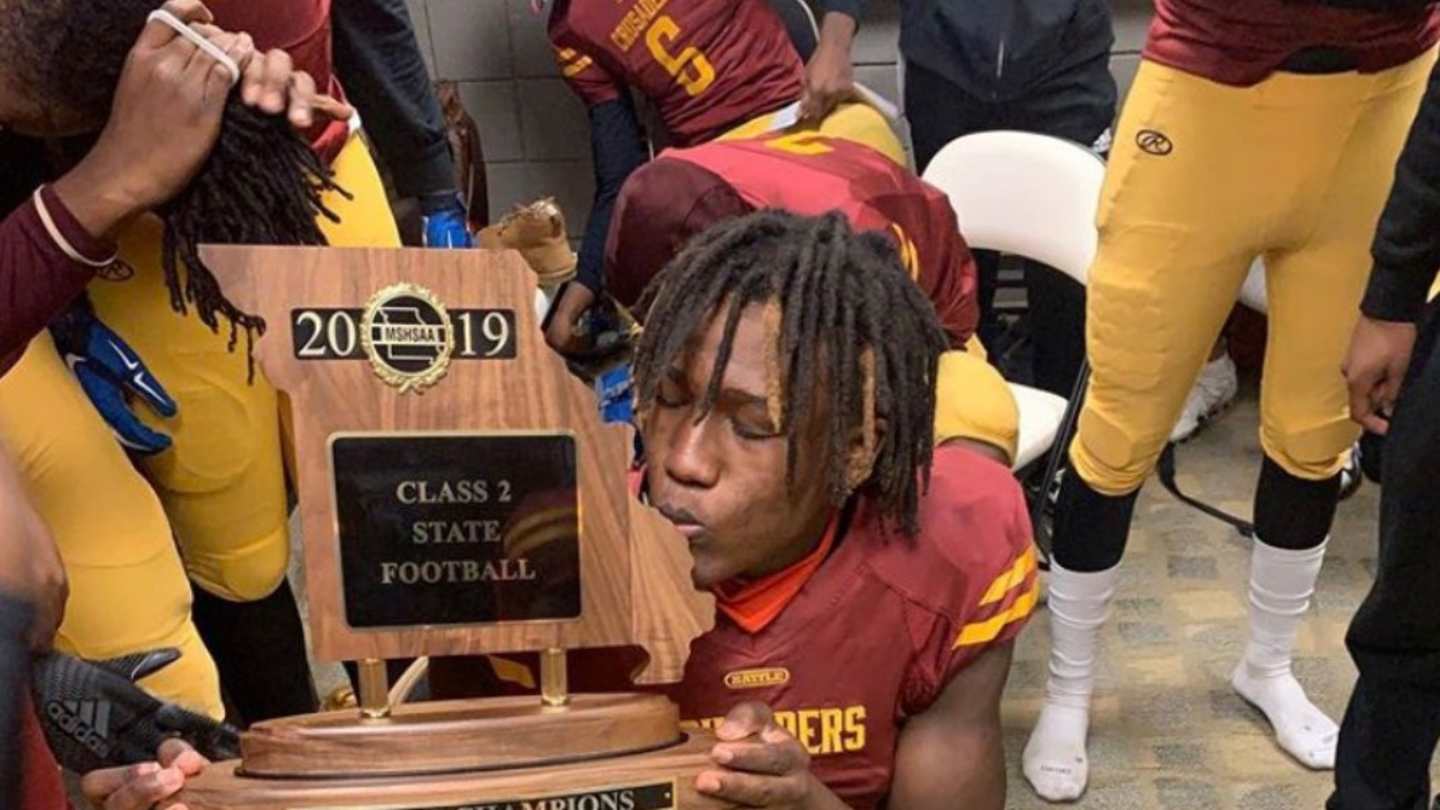 Recruiting: Clemson Offer Surprises 2022 CB Toriano Pride - Sports ...
