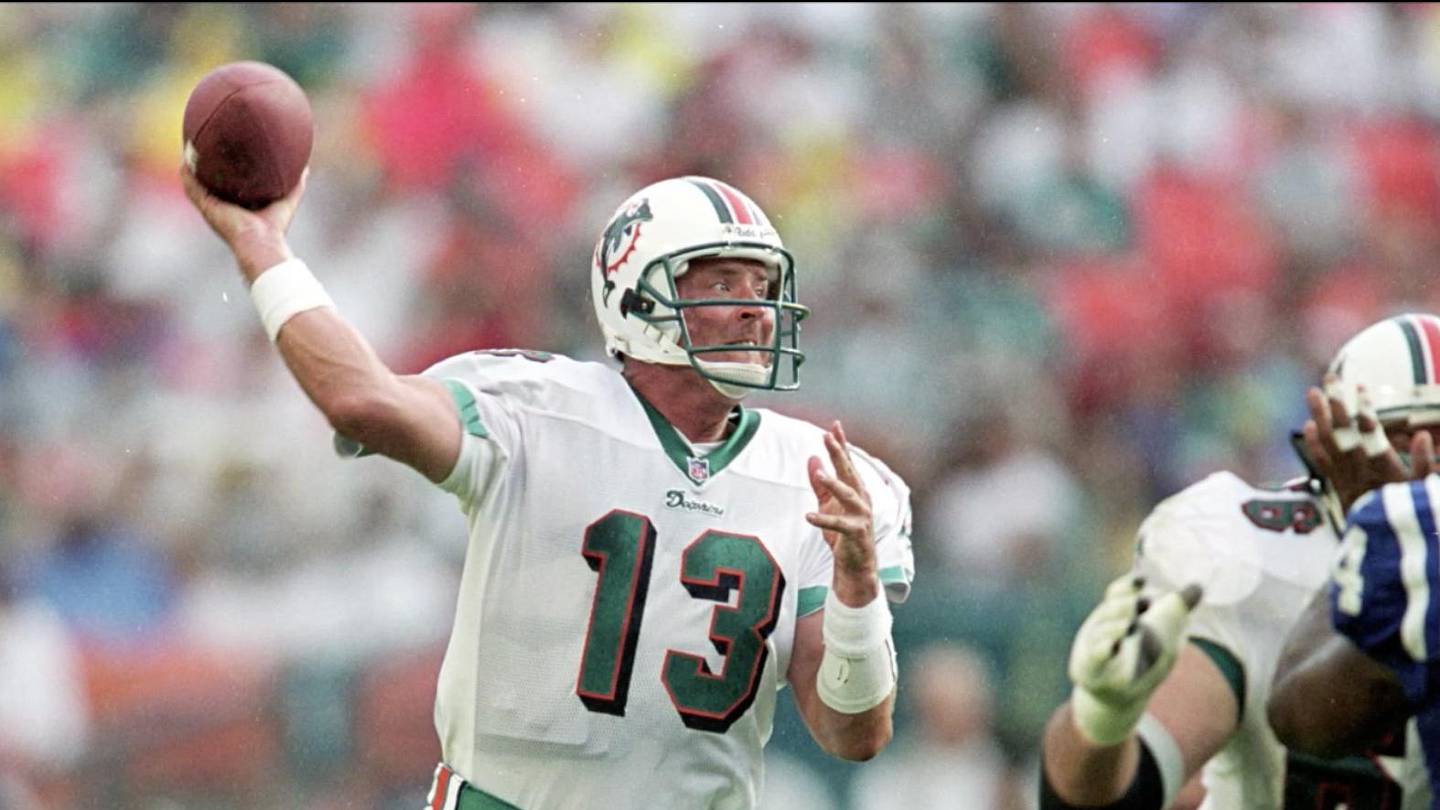 Miami Dolphins History: 100 Greatest Plays (No. 31) - Sports ...