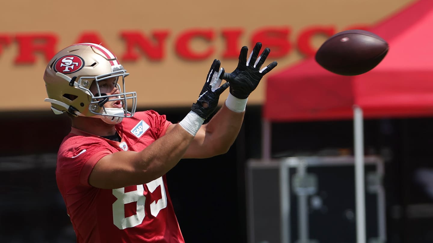 Kyle Shanahan Compares Former Georgia Football TE, Charlie Woerner to ...