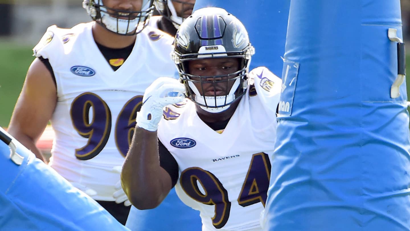 Packers Sign Daylon Mack to Practice Squad - Sports Illustrated Green ...