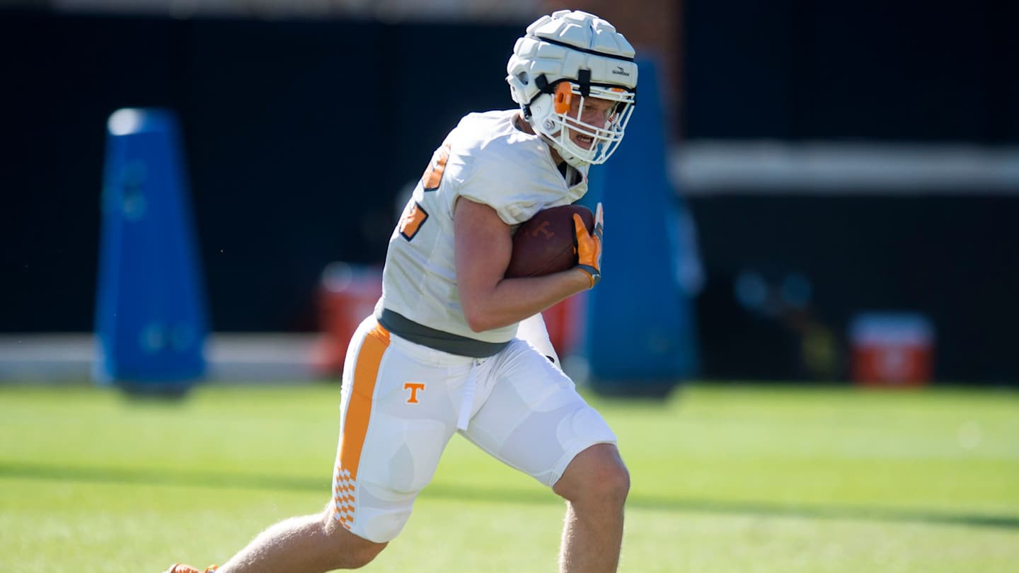 Vols Tight End Jackson Lowe Enters Name in Transfer Portal - Sports ...