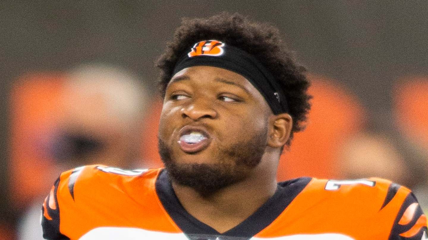 Fred Johnson to start at right guard against Philadelphia Eagles ...