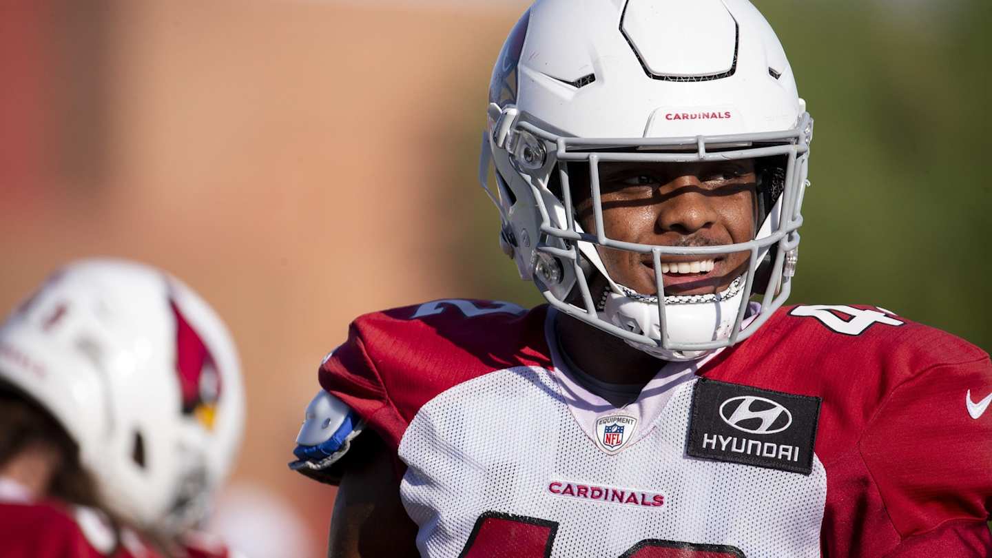 Arizona Cardinals Welcome Back Devon Kennard in Slew of Roster Moves ...