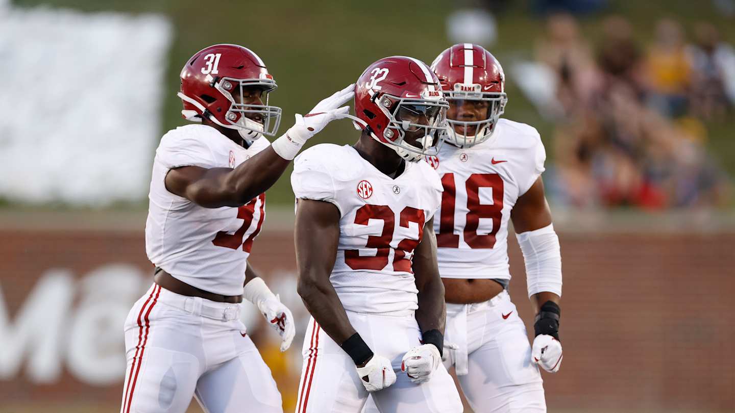 Alabama LB Dylan Moses Explains His Fight Through Pain in Challenging ...