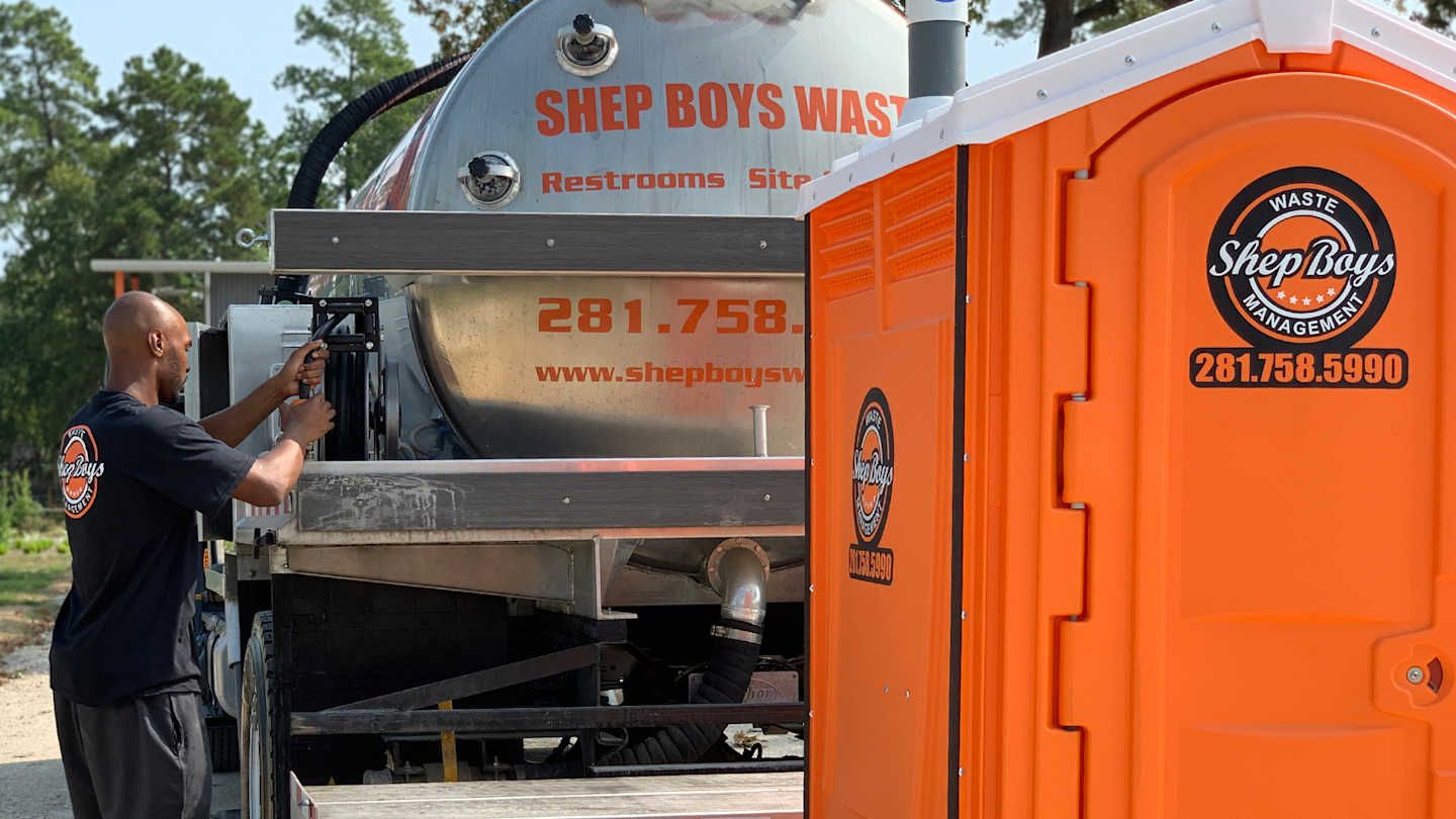 Russell Shepard Shifts From NFL to Waste Management - Sports Illustrated