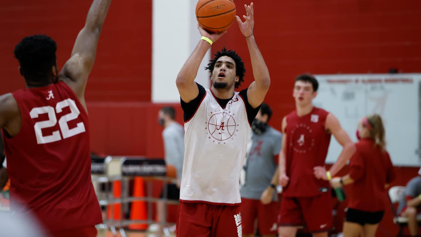 Alabma-Crimson-Tide-men's-basketball-James-Rojas-forward-Hutchinson ...