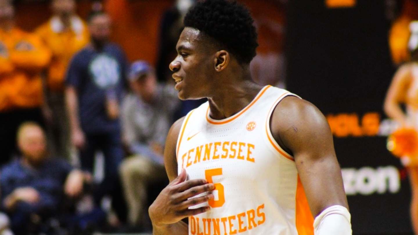 VFL Admiral Schofield sent to Oklahoma City Thunder in post-draft trade ...