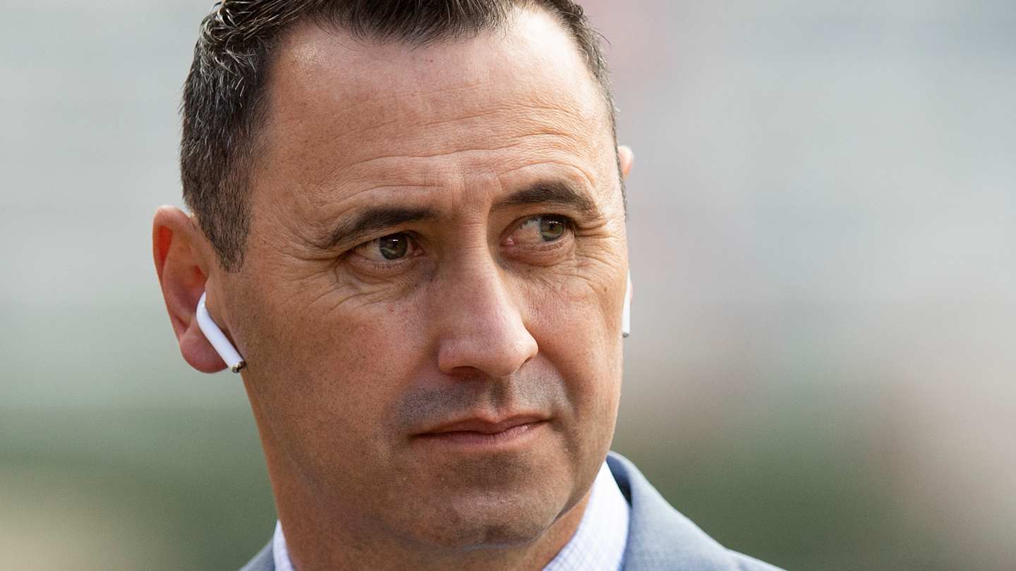 Alabama football-Offensive Coordinator Steve Sarkisian-Broyles Award ...