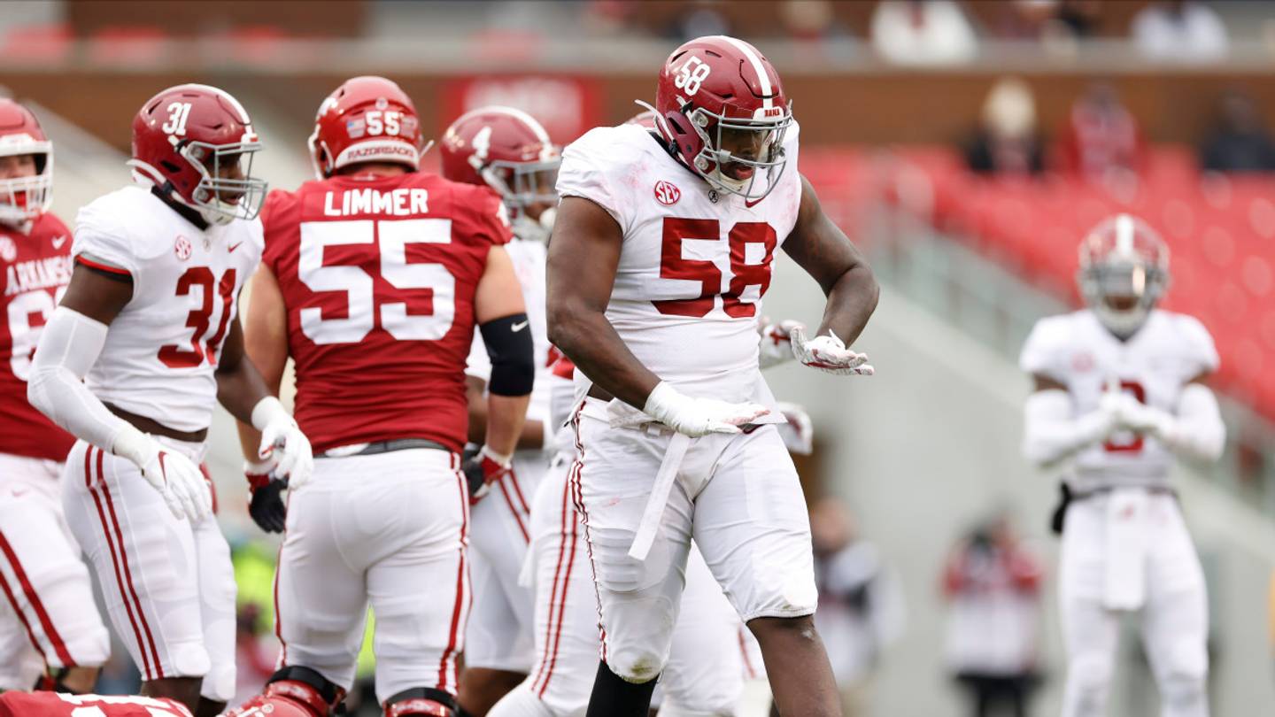 Former Alabama DL Christian Barmore Signs Rookie Deal with New England ...