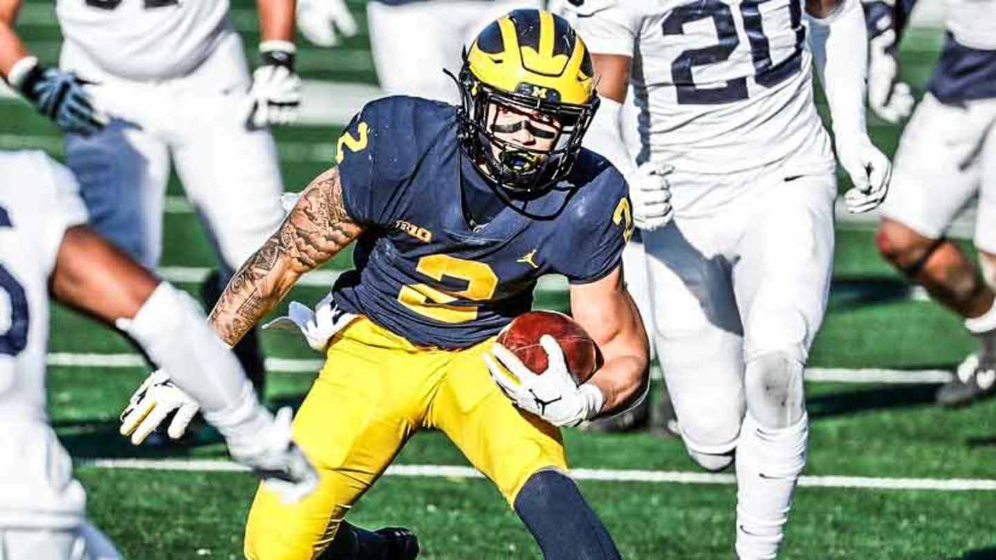 Michigan's Blake Corum Looks Jacked In Latest Photo - Sports ...