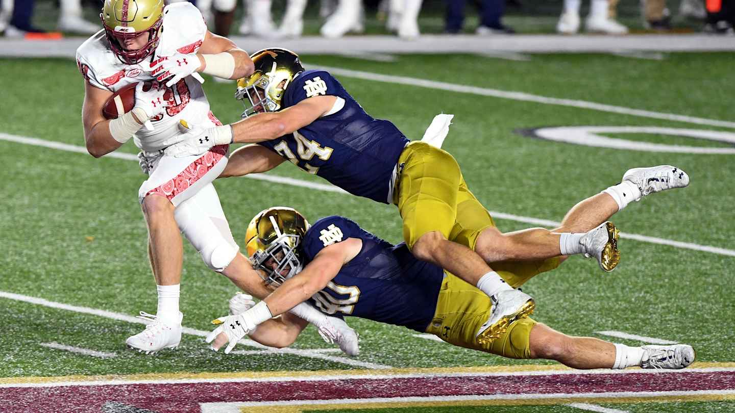 Former NFL Coach Gives Player Comparisons For Hunter Long - Sports ...