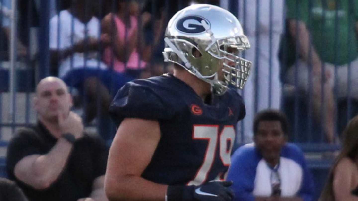 Oklahoma Sooners Earn Commitment of 2022 4-Star OT Jake Taylor - Sports ...