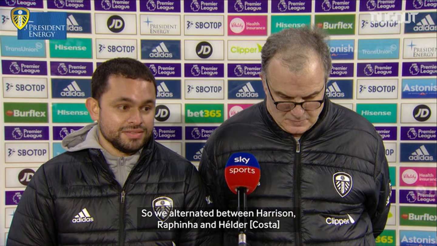 Bielsa on Raphinha’s positional change and his contract situation ...