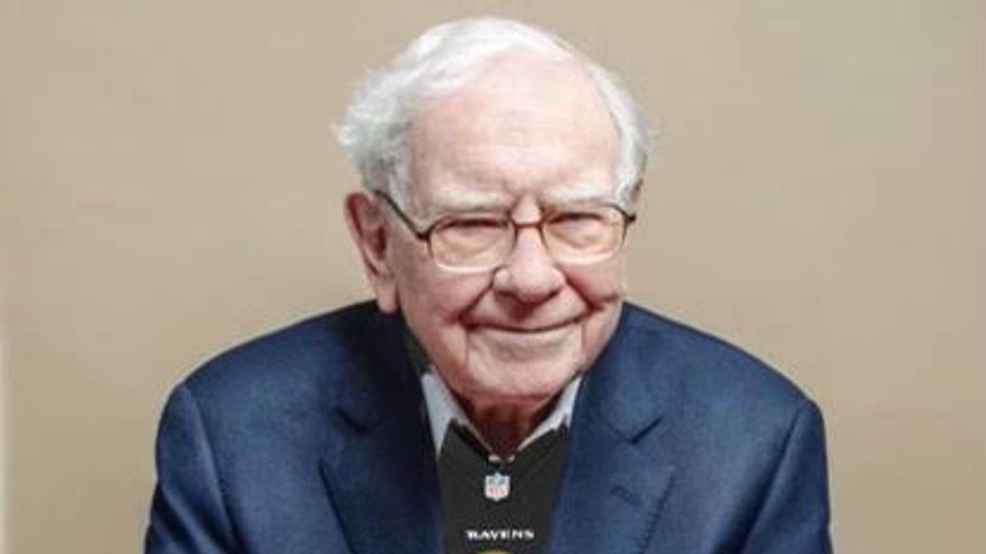When Warren Buffett Speaks, Ravens GM Eric DeCosta Listens - Sports ...