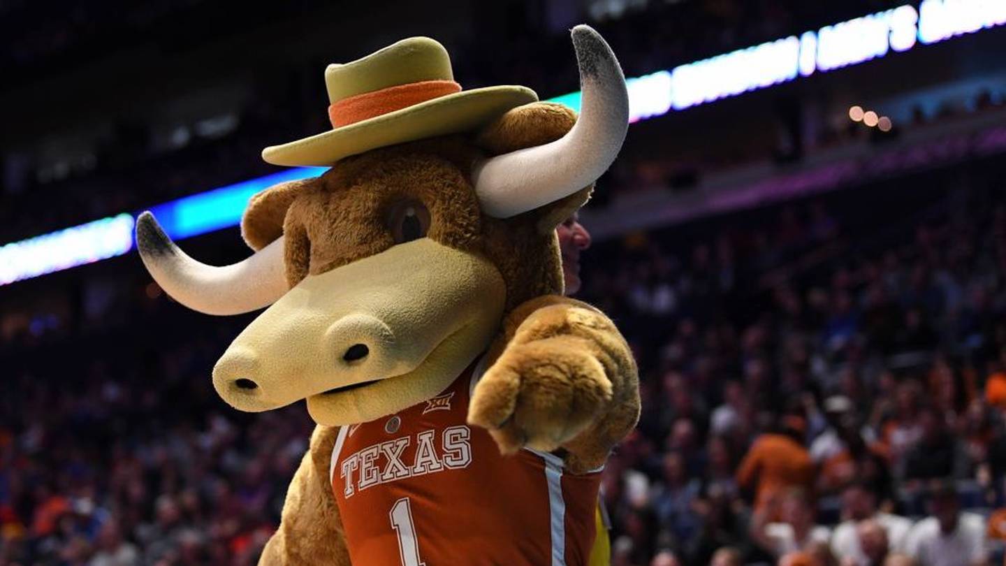 Texas Longhorns Athletics: UT Athletics To Be Funded By Clark Field ...