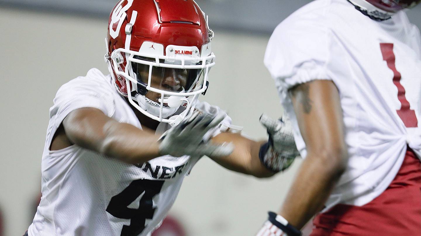 Stepping Up at Oklahoma: It's a Big Offseason for ... Jaden Davis ...