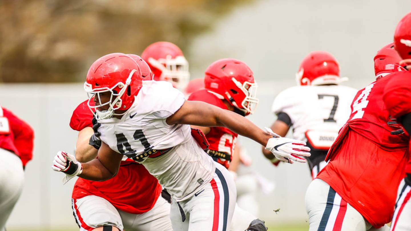 Georgia Football LB Channing Tindall Ready to Compete - Sports ...