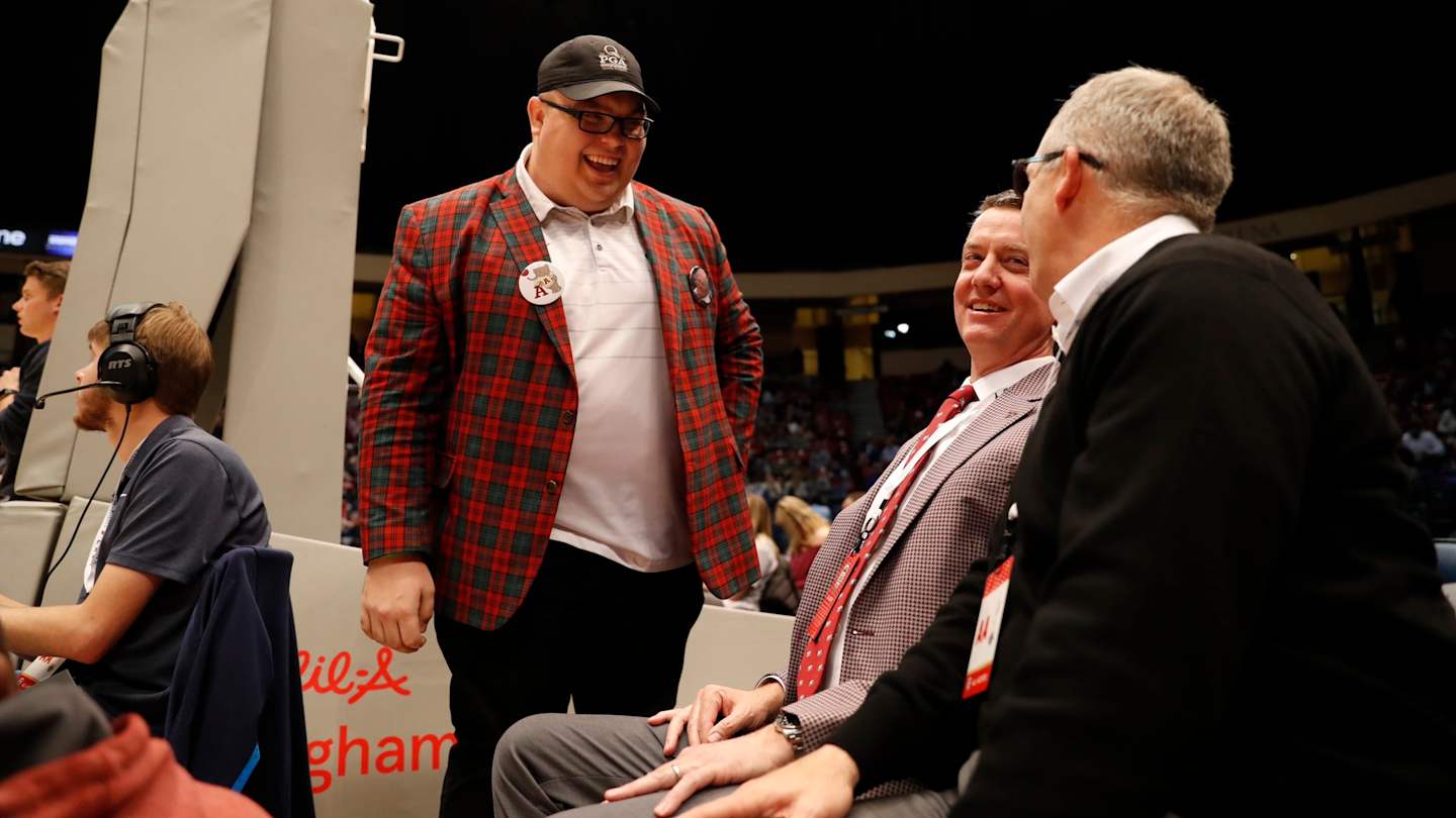 Alabama Basketball Superfan Luke Ratliff Passes Away Due to COVID-19 ...