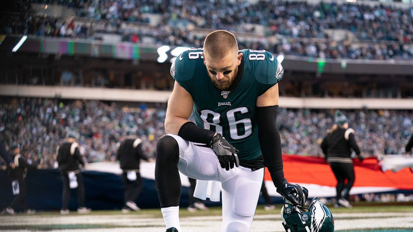 Loyalty Needs to Become Business for Zach Ertz - Sports Illustrated ...