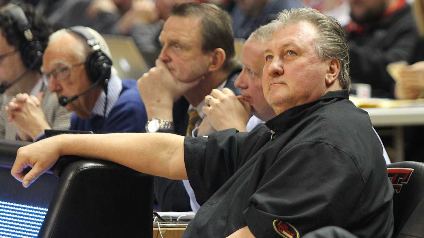 Bob Huggins "Hopeful" Mountaineers Continue Playing as a Team - Sports ...
