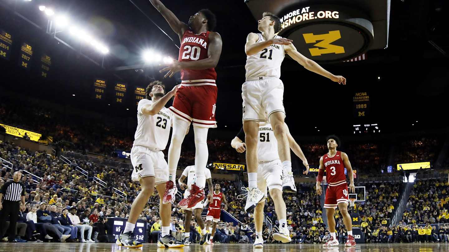 Final Grades: A Look Back at De'Ron Davis' Season at Indiana - Sports ...