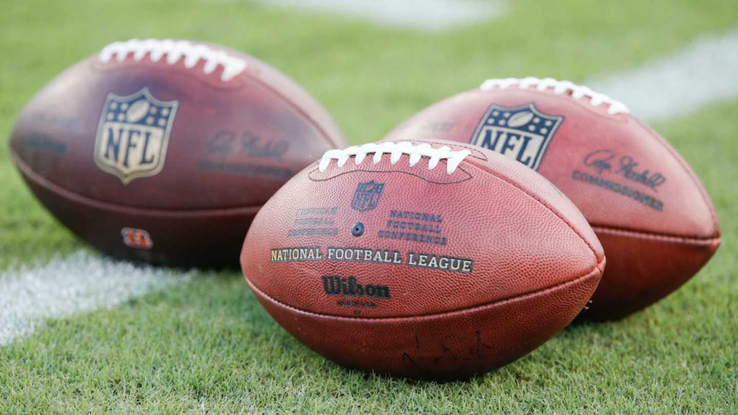 What Is Fantasy Football? A Beginner's Guide - Sports Illustrated