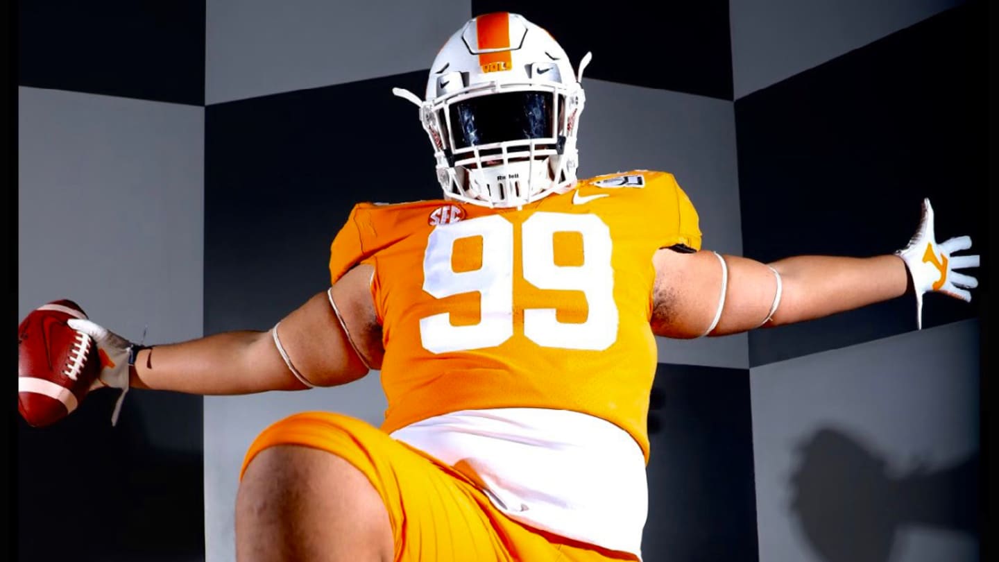 2021 Defensive Tackle Tyas Martin Details Recruitment, High on Vols ...