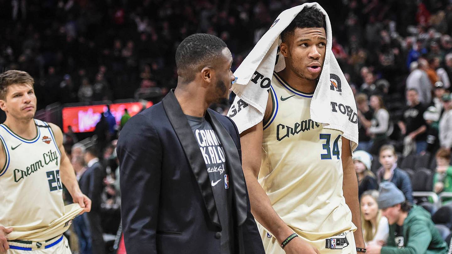 Thanasis Antetokounmpo Calms Down a Heated Giannis in Sweet Moment ...