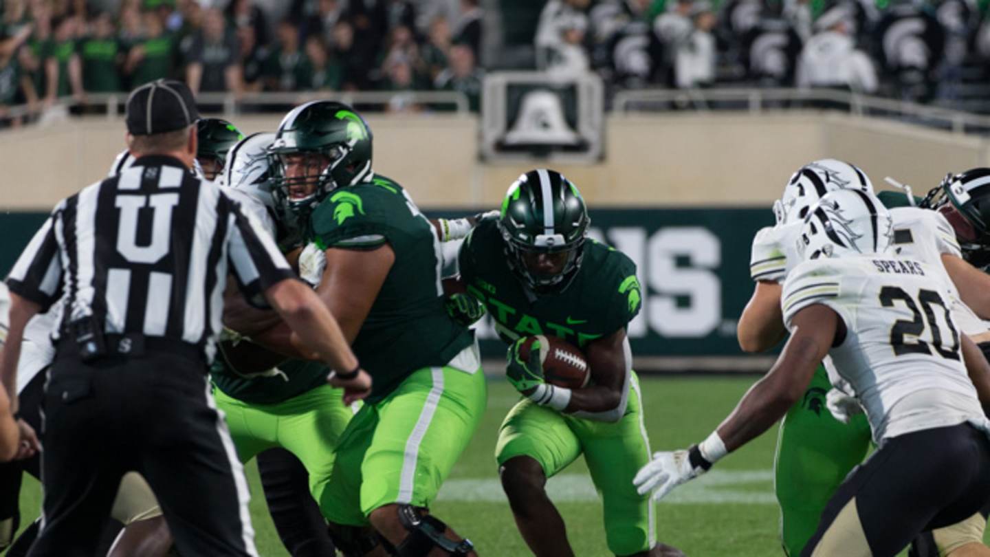 Chris Kapilovic the Michigan State Spartan football offensive line ...