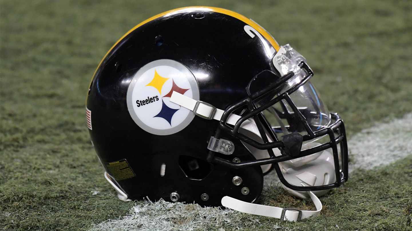Fan Who Died in Escalator Fall at Steelers Game Identified - Sports ...