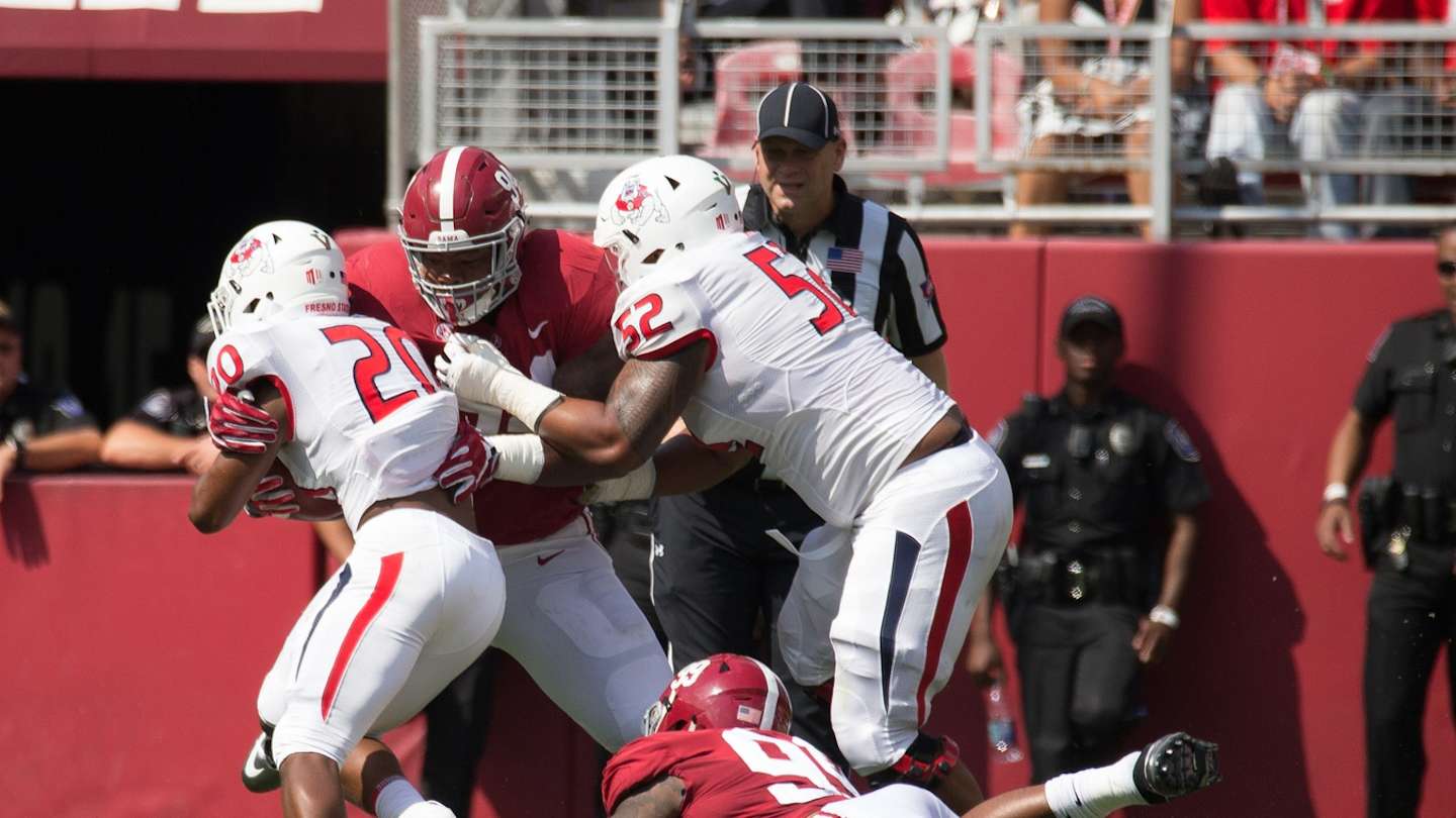 Denver Broncos Draft Fresno State OL Netane Muti in Sixth Round ...