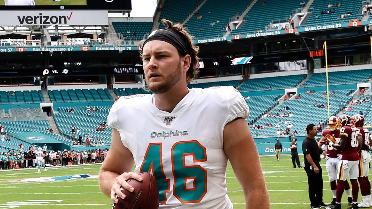 Number 46 and the Three Dolphins Who Wore It Best - Sports Illustrated ...