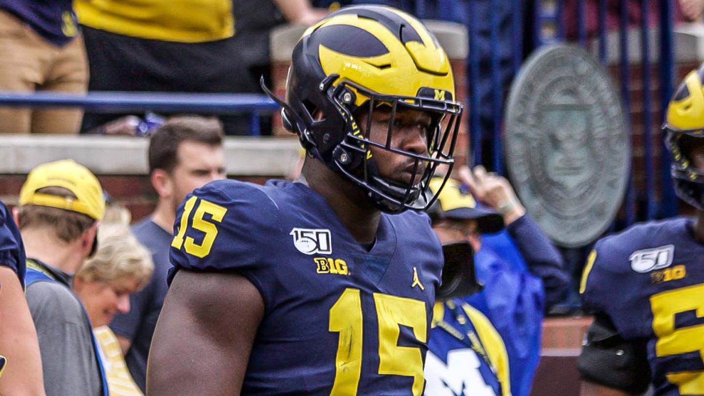 Michigan Football Breakout Players For 2020: No. 3 — Christopher Hinton ...