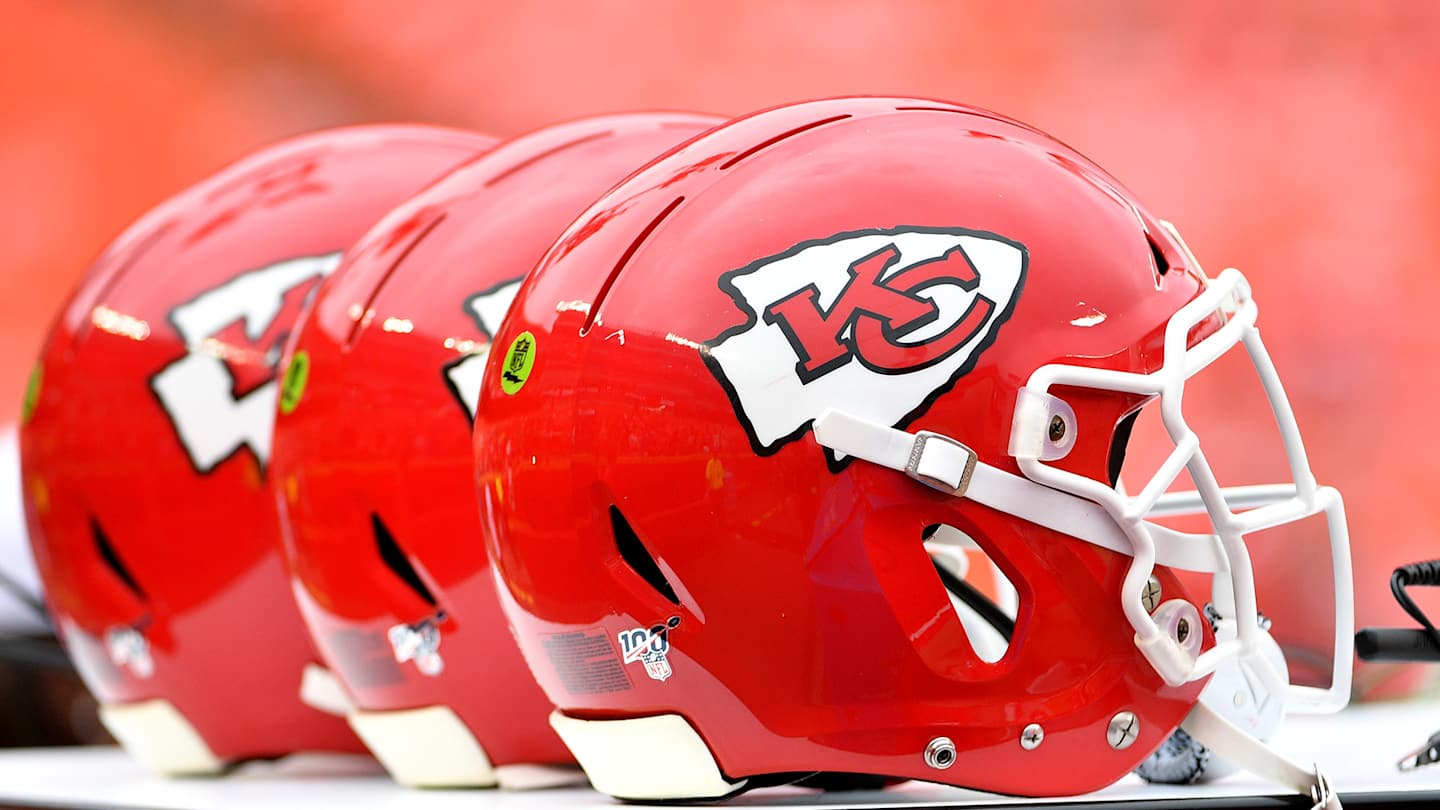 Chiefs Reveal Four Helmet Decals for Super Bowl LVII - Sports Illustrated