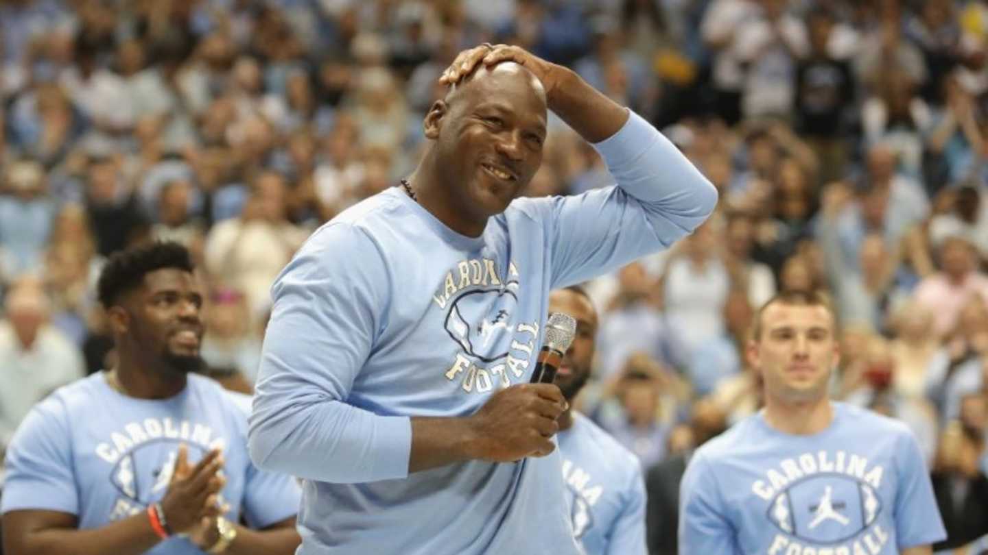 UNC Basketball: Michael Jordan Trash Talking During Pickup Game ...
