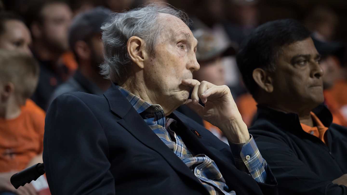 Eddie Sutton - Legendary Coach and Mentor To Tony Allen, Passes Away At ...
