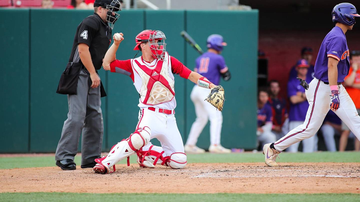 Bailey Wins Bench Award As Nation's Best Catcher - Sports Illustrated ...