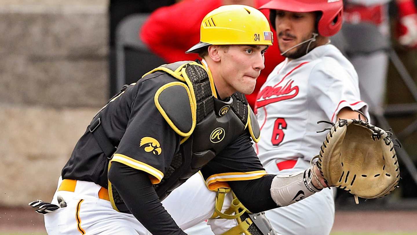 Austin Martin Will Return For Another Season - Sports Illustrated Iowa ...